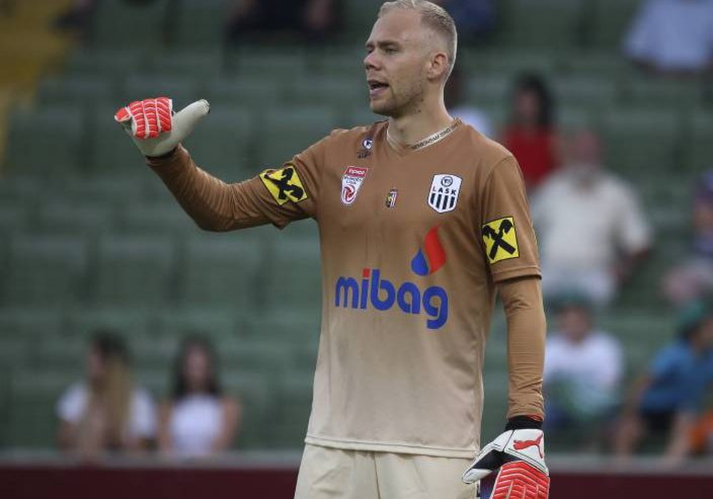 Dritter Keeper für Wolfsburg: VfL holt Österreicher Pervan ...