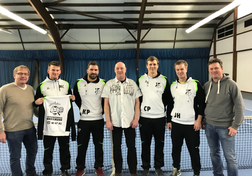 Herren-30 des ESV Wolfenbüttel bedankt sich beim Sponsor | regionalHeute.de