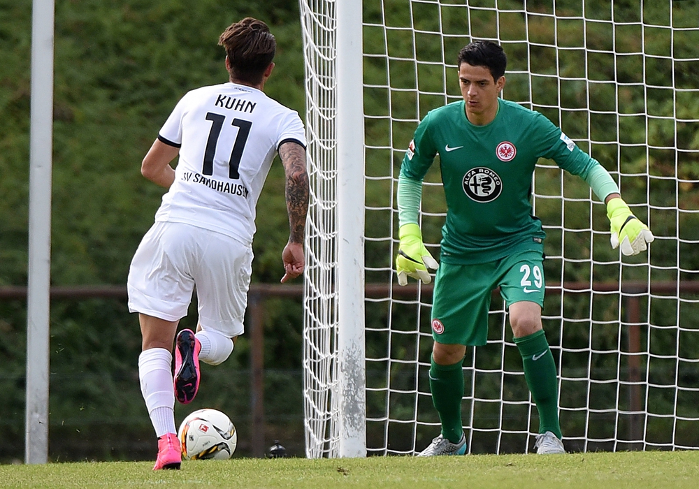 Vertragsloser Torhüter Balayev trainiert in Braunschweig mit ...