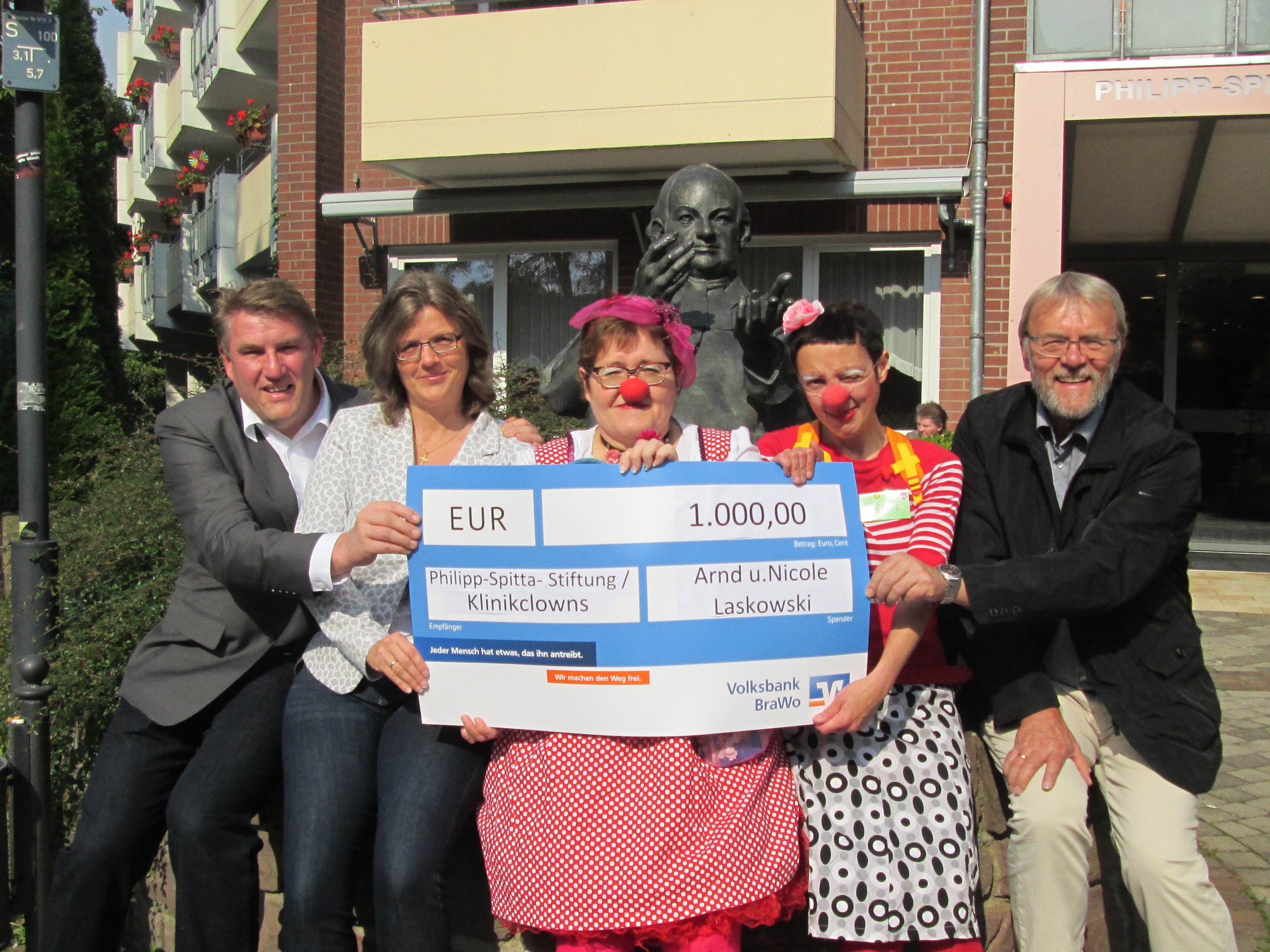 Spenden von 1.000 Euro für die Spitta-Stiftung | regionalHeute.de