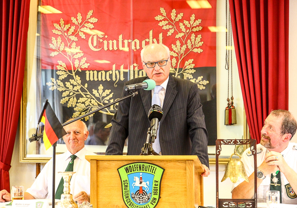 Herrenessen der Schützen: Weltoffener Patriotismus in schwarz, rot ...