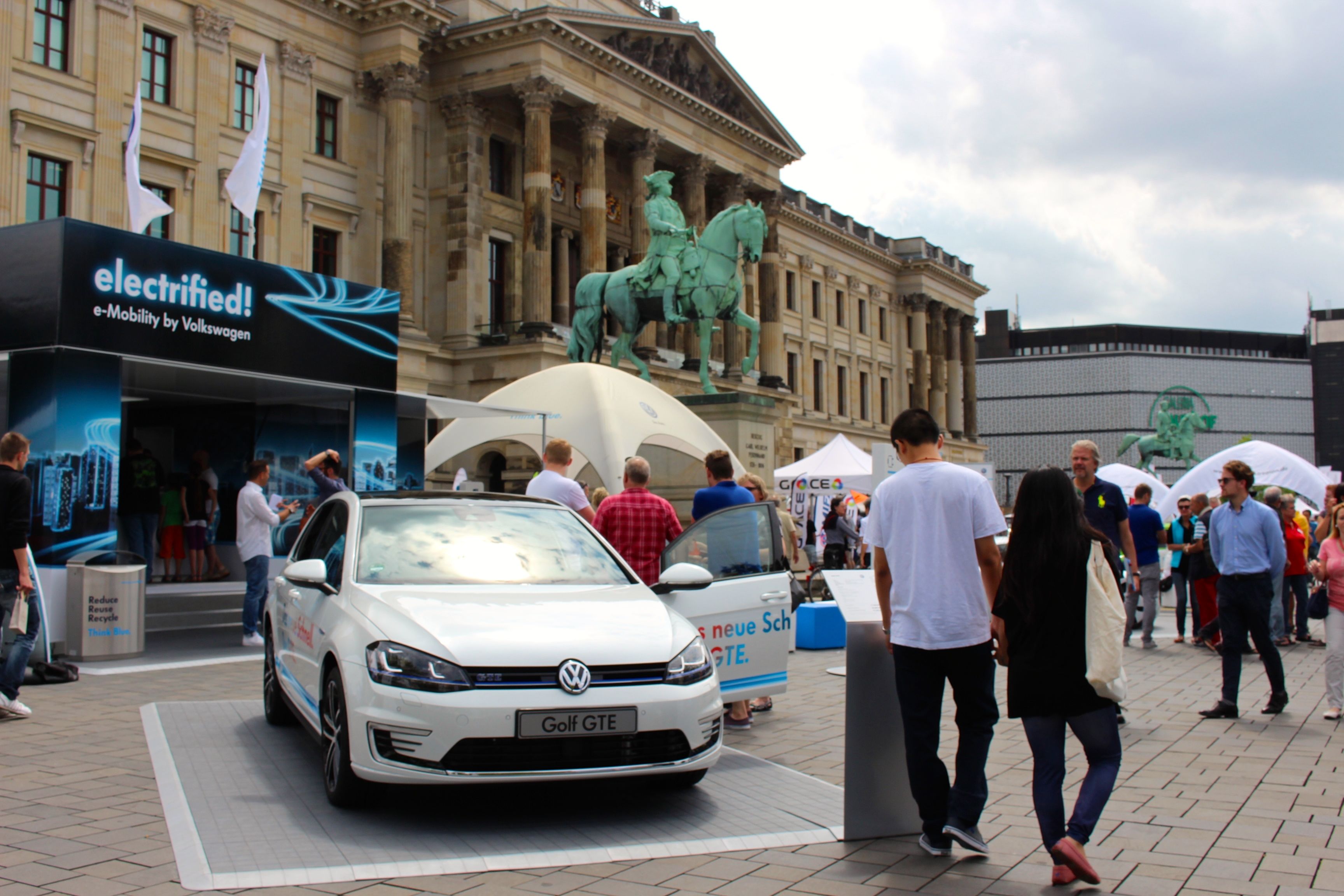 Finale der „Sieben-Städte-Tour“: Kostenlose Probefahrten mit E-Autos | regionalHeute.de