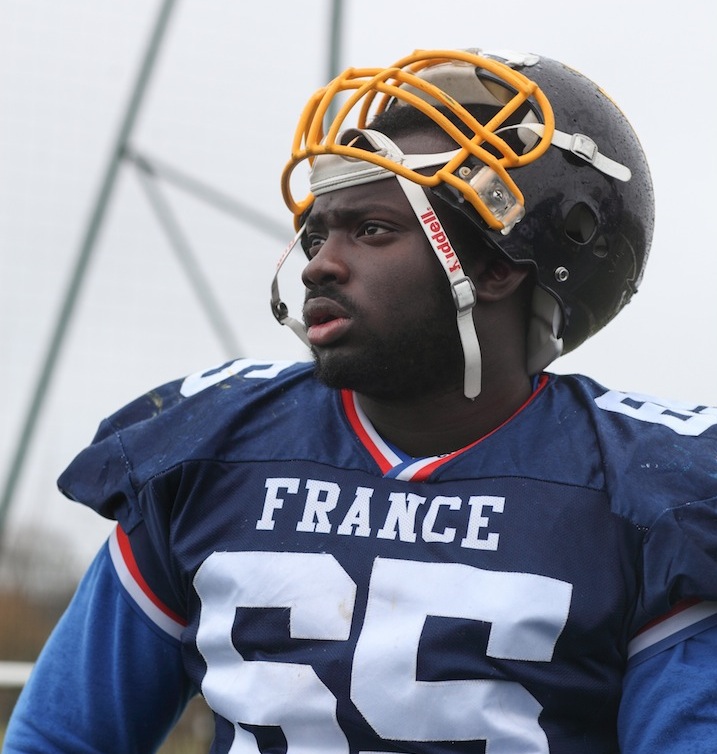 Von den Adlern zu den Löwen: Mamadou Sy geht auf Quarterback-Jagd ...