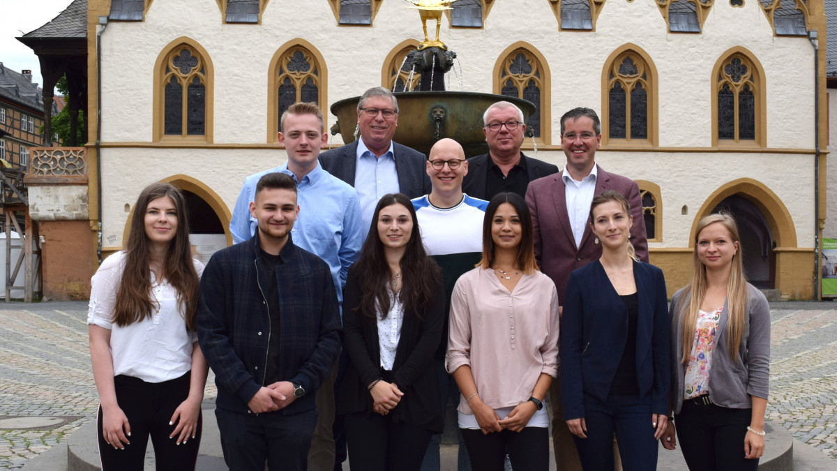 Stadt Goslar begrüßt sechs neue Azubis | regionalHeute.de