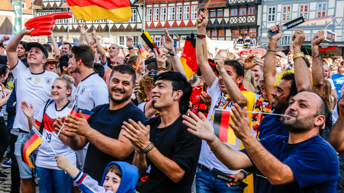 Public Viewing: 2000 Besucher sehen starke Deutsche Elf | regionalHeute.de