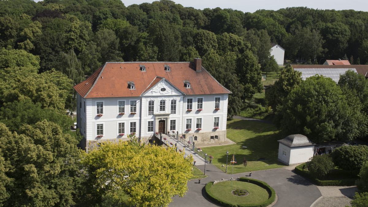 Großer Dorf- und Reiterflohmarkt in Schliestedt | regionalHeute.de