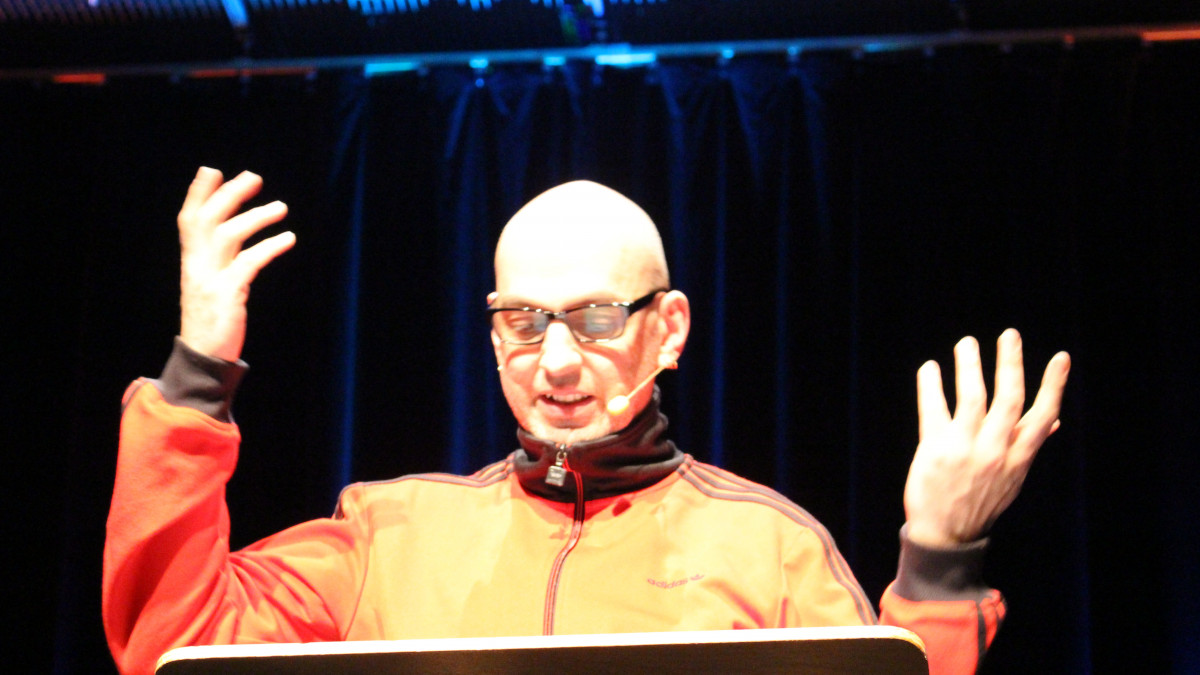 El Kurdi sprach deutsch in der Brunsviga | regionalHeute.de