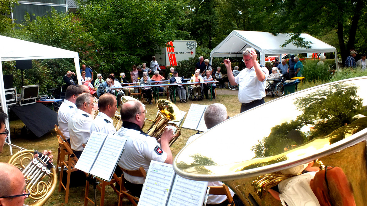 Polizeiorchester zu Gast im DRK-Seniorenzentrum Edemissen | regionalHeute.de