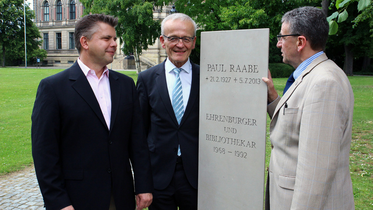 Würdige Erinnerung an Paul Raabes Wirken | regionalHeute.de