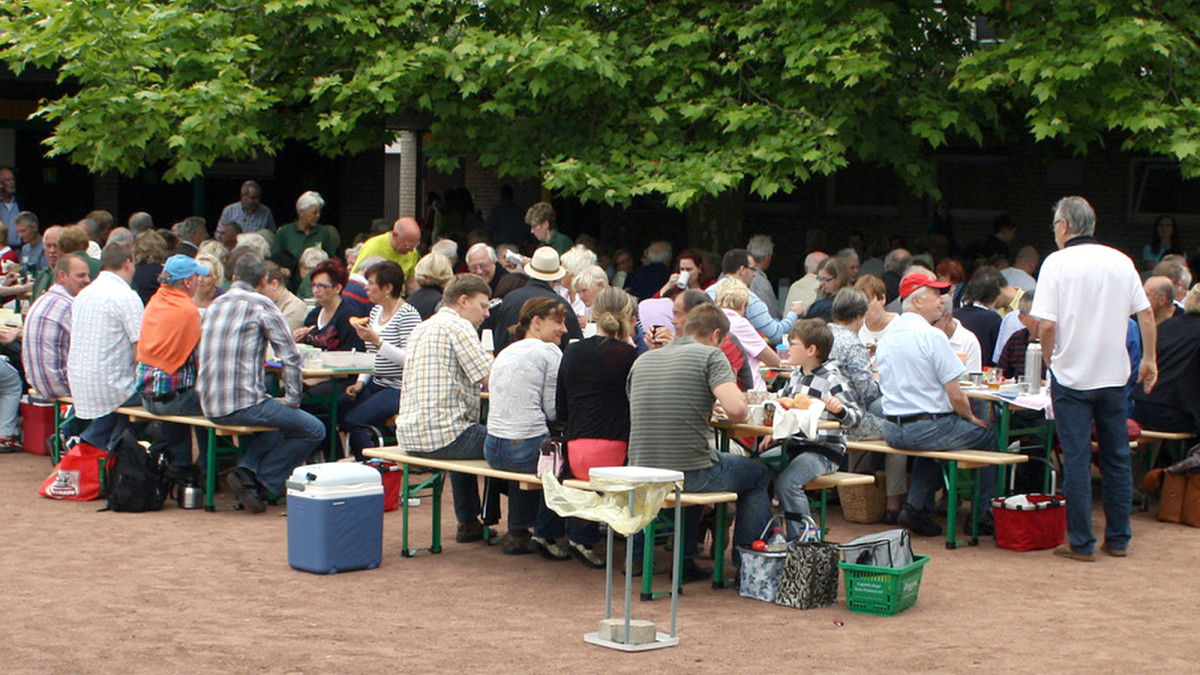 Bürger- und Sportlerfrühstück in Weddel | regionalHeute.de