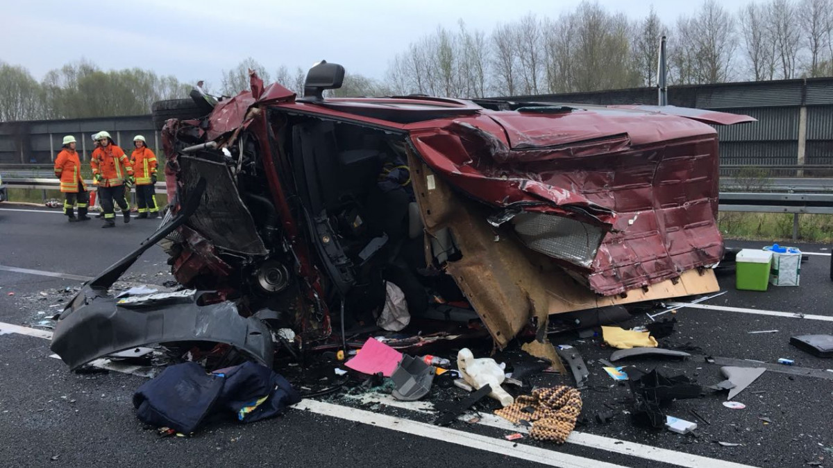 13 Verletzte nach schwerem Unfall auf A2 | regionalHeute.de