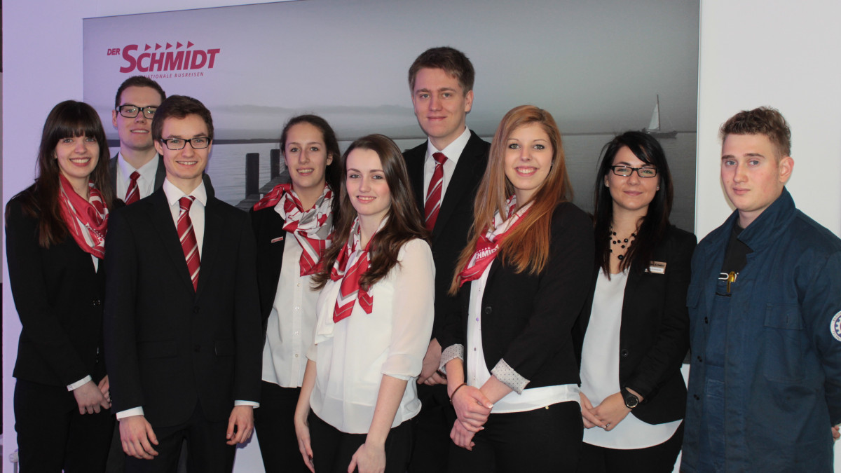 Schmidt-Azubis stellen sich und ihr Unternehmen vor | regionalHeute.de