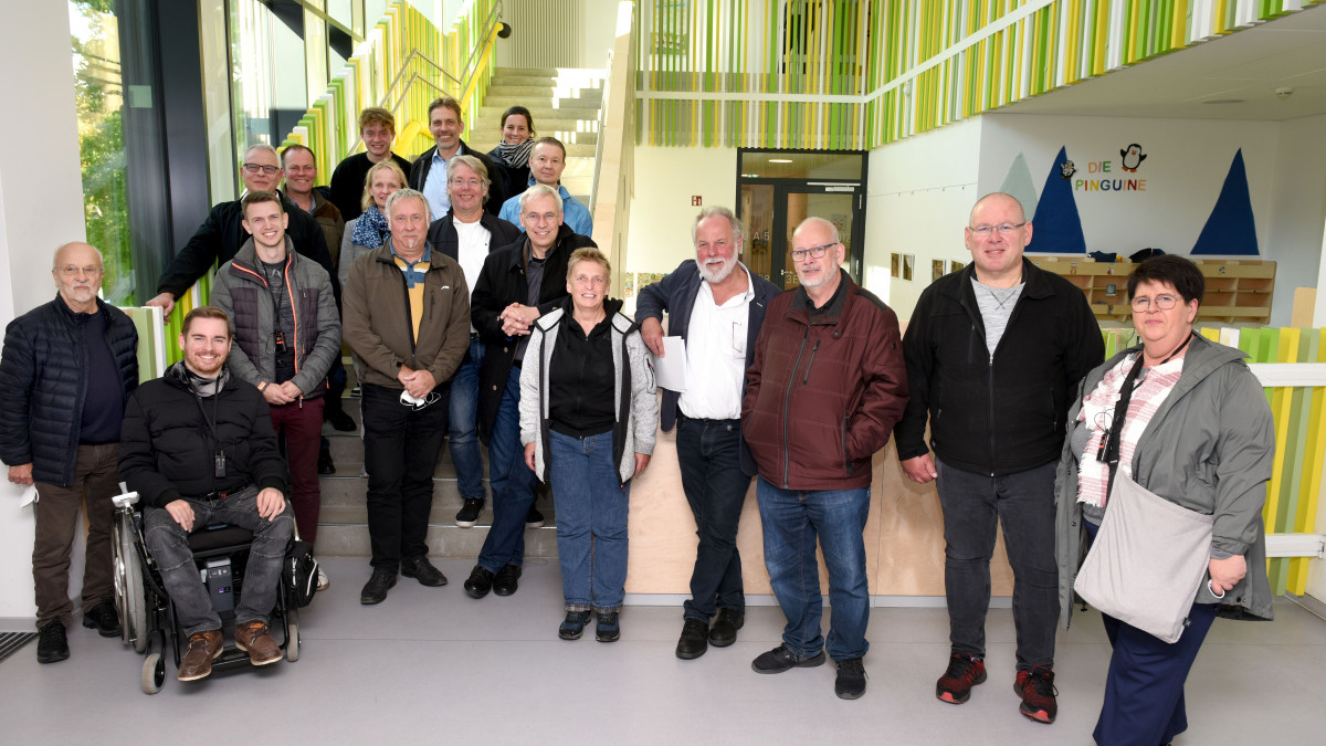 Wolfsburg: Politiker unterwegs - Auf Exkursion im Stadtgebiet | regionalHeute.de