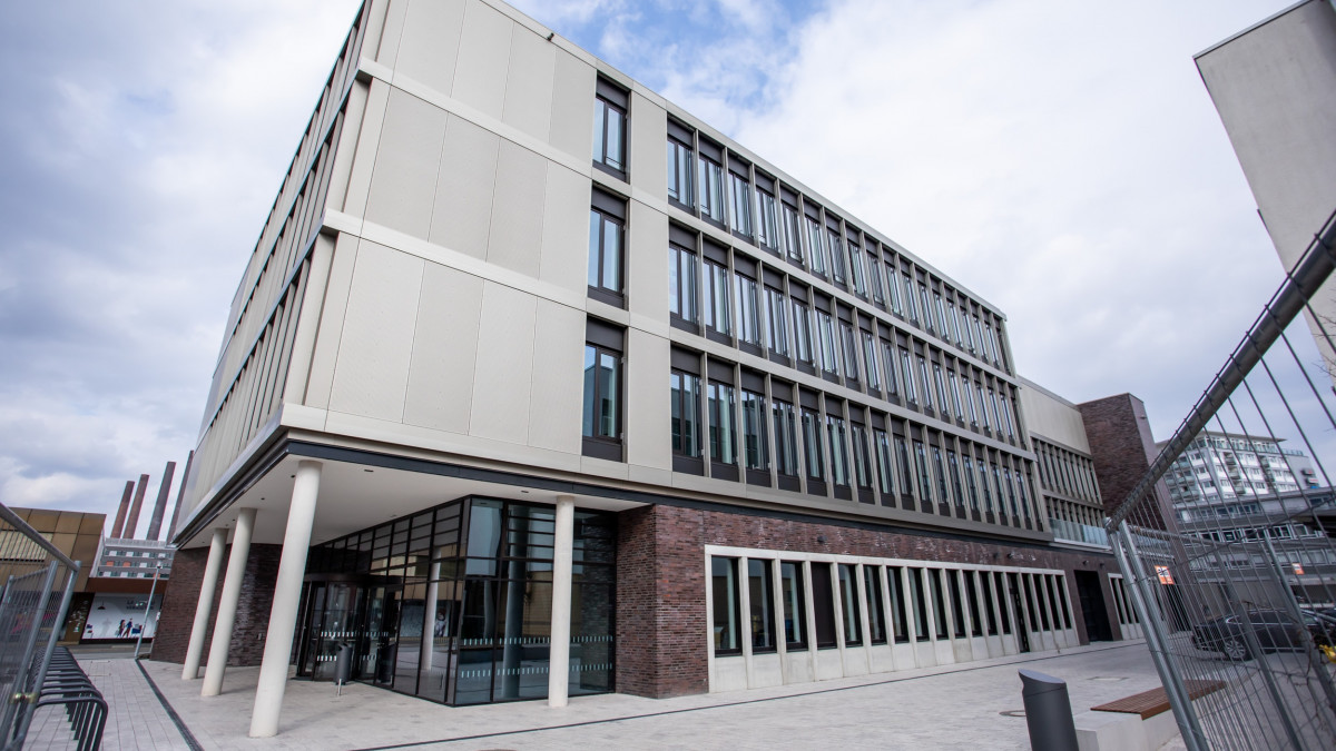 Wolfsburg: Neue Fakultät Gesundheitswesen der Ostfalia Hochschule ...