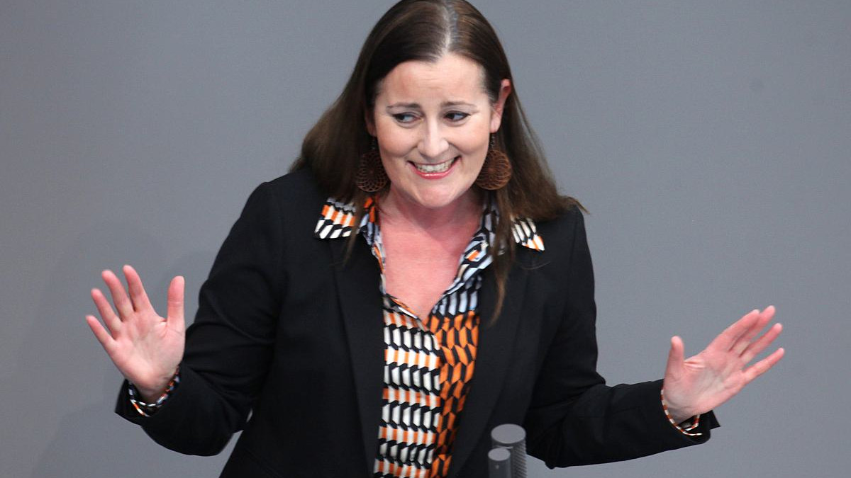 Wissler hält Außenpolitik der Ampel für nicht feministisch ...