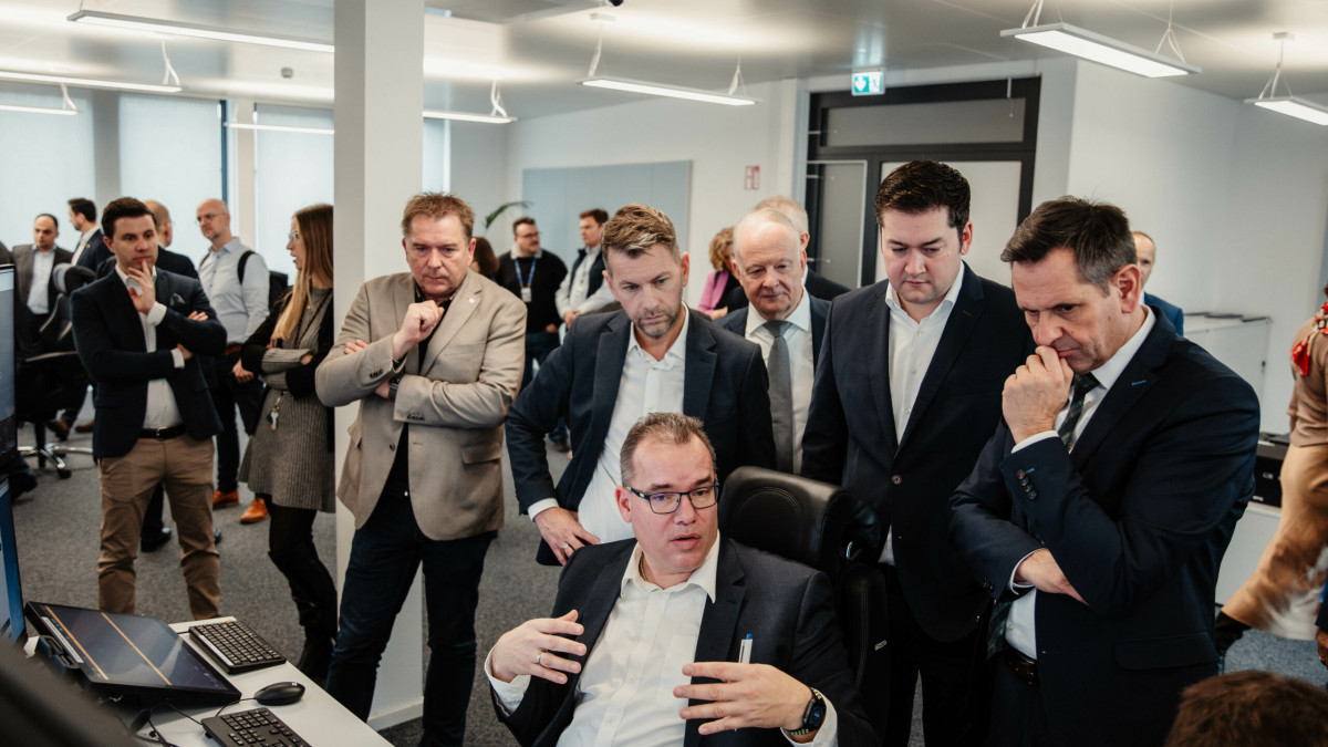 Neues Remote Tower Center am Flughafen Braunschweig-Wolfsburg ...