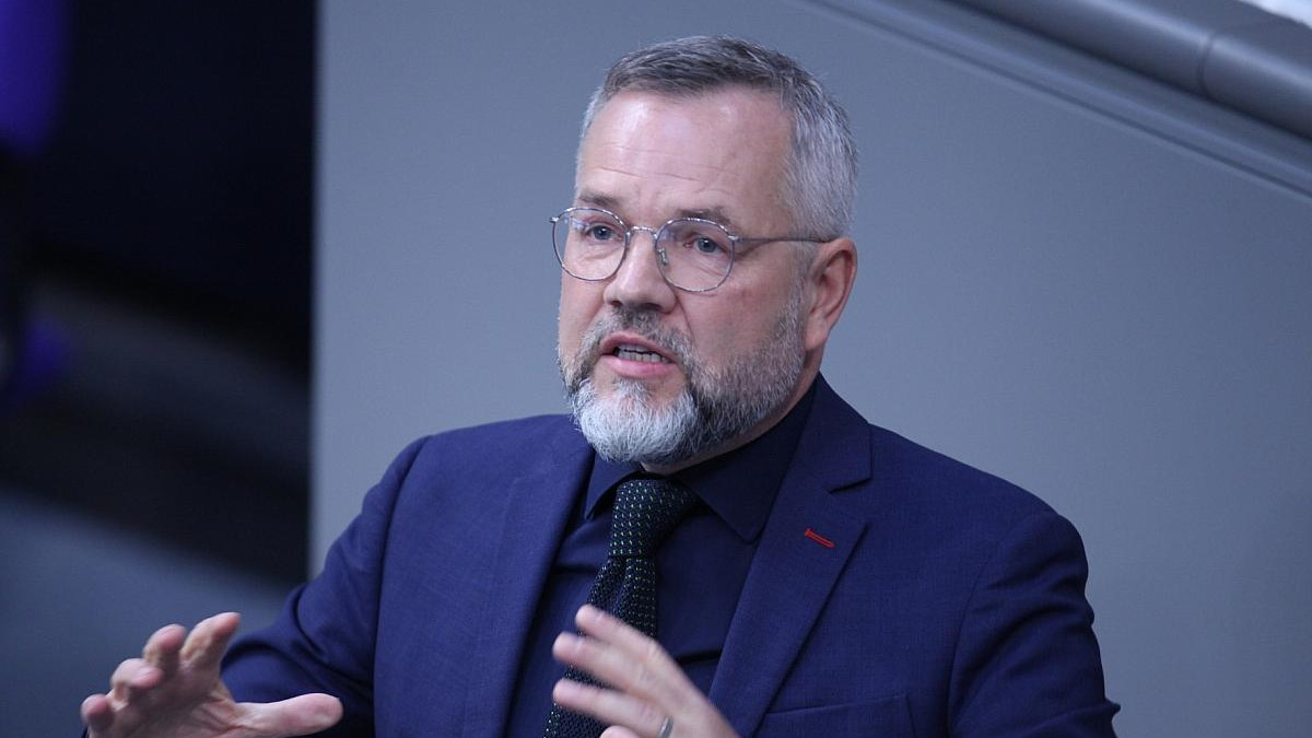 Roth bringt Ukraine-Deal mit Trump ins Gespräch | regionalHeute.de