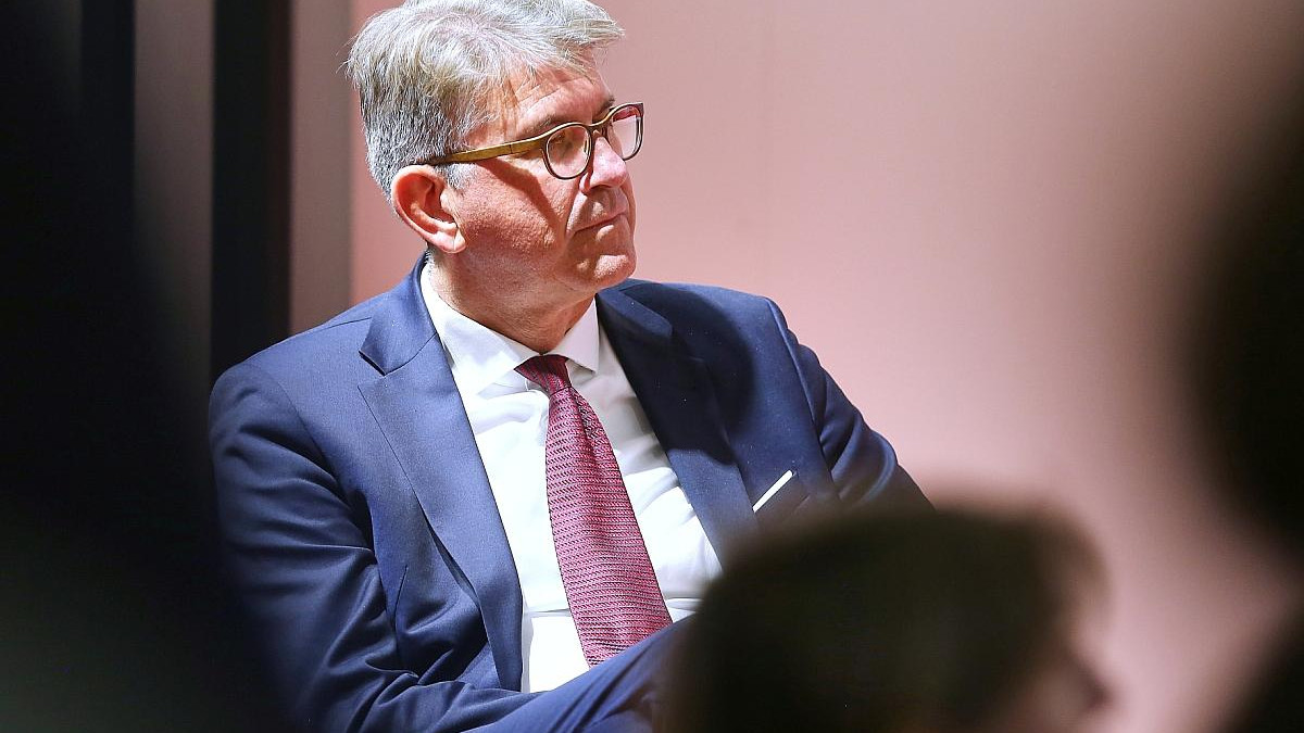 Weimer treibt Plattform-Abgabe voran - Eckpunktepapier geplant ...