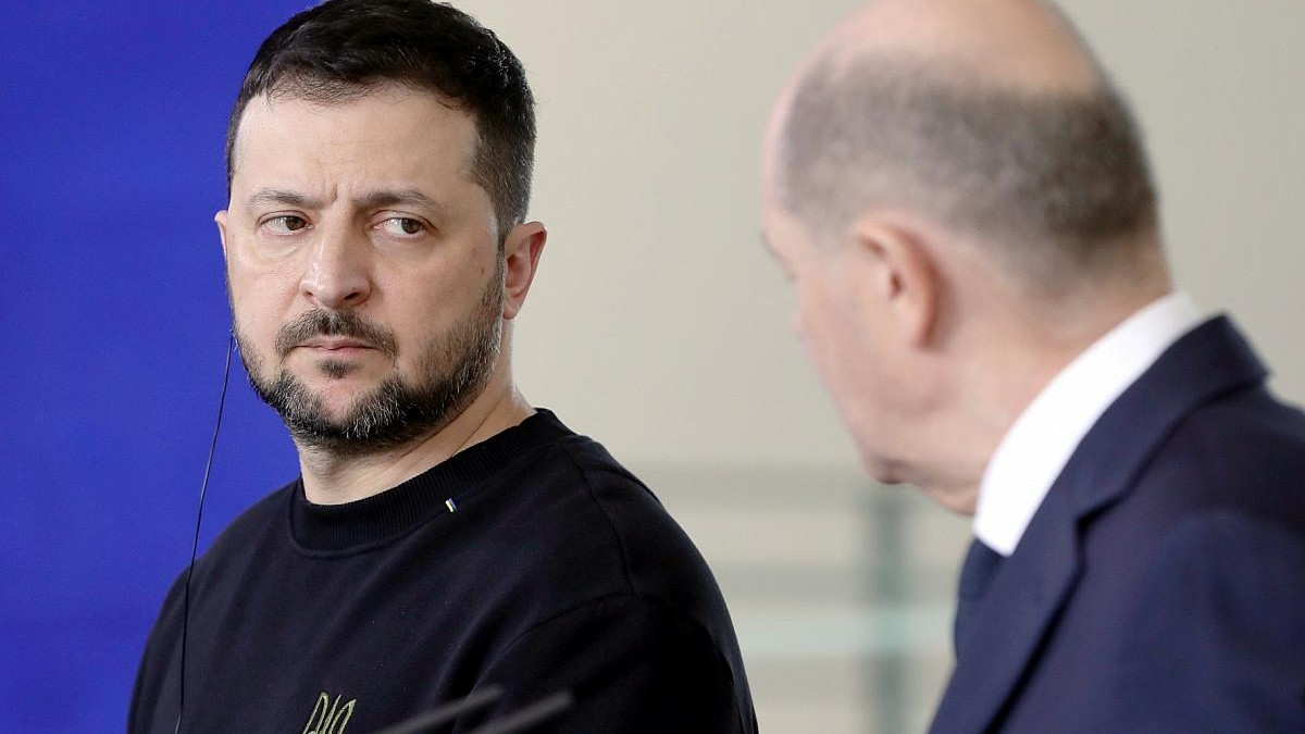 Scholz springt Selenskyj nach Trump-Eklat zur Seite | regionalHeute.de