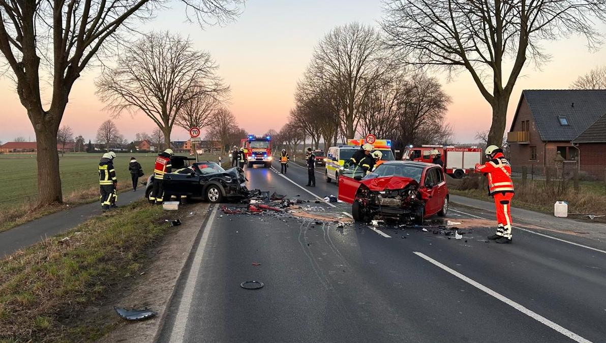 Schwerer Unfall auf der B1 bei Braunschweig: Zwei Schwerverletzte | regionalHeute.de