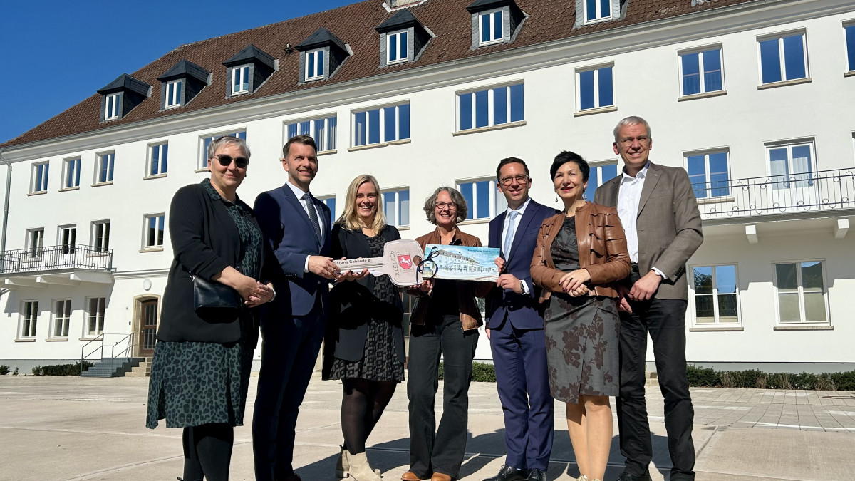 Wolfsburg: Neues Campus-Zentrum der Ostfalia eingeweiht | regionalHeute.de
