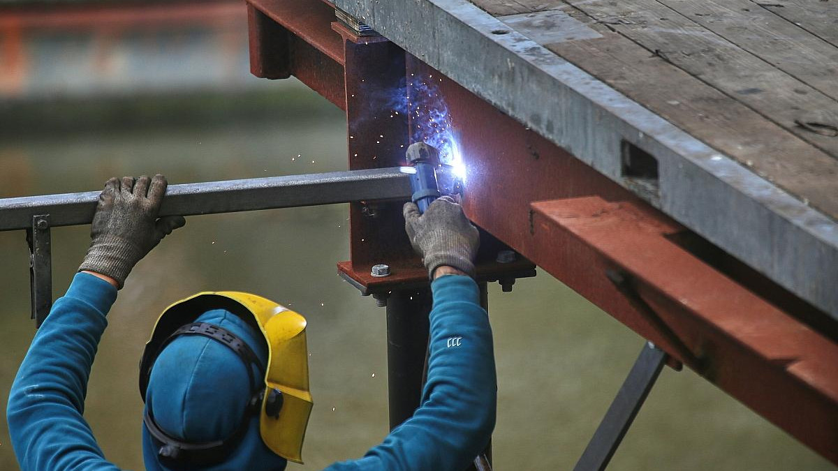 IG Metall fordert aktive Industriepolitik und kritisiert Sozialabbau ...