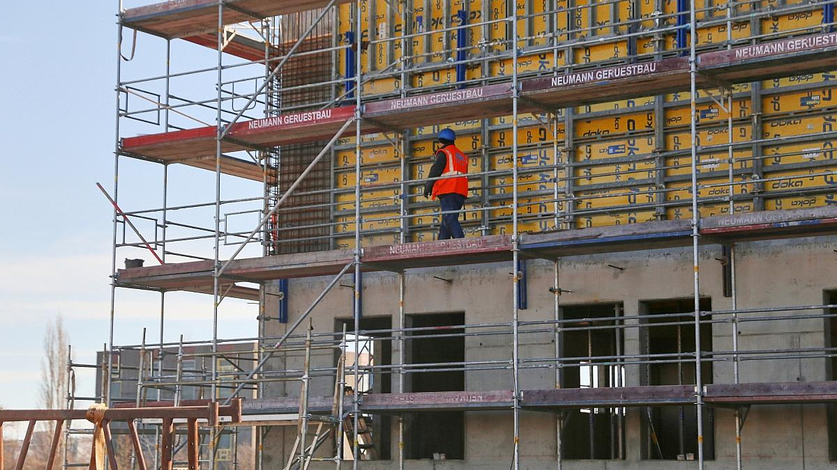 Mehr Baugenehmigungen für Wohnungen im April | regionalHeute.de